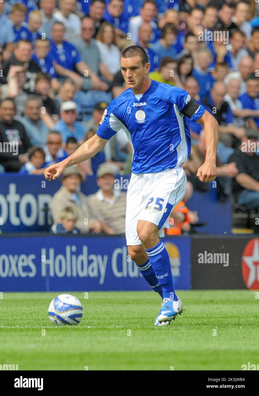 Jack hobbs football england hi-res stock photography and images - Alamy