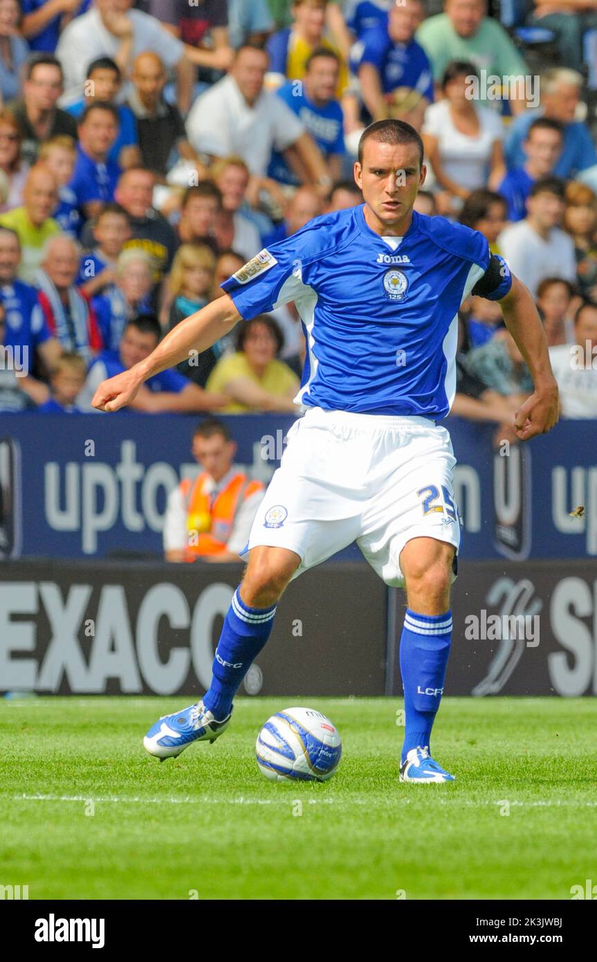 Jack hobbs football england hi-res stock photography and images - Alamy