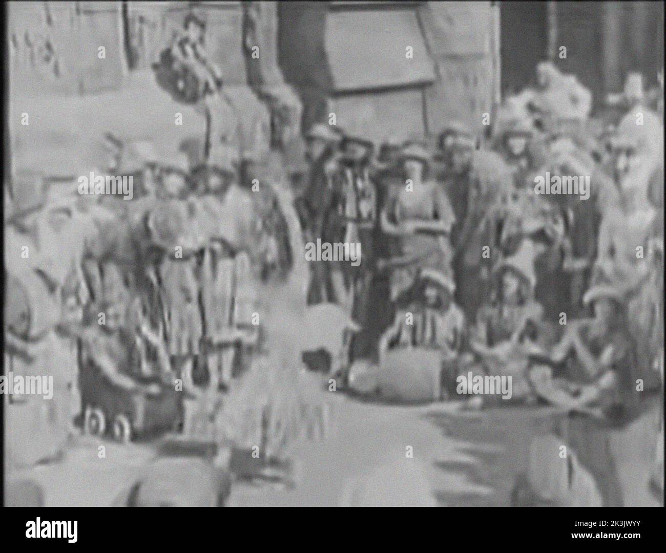 Hunchback of Notre Dame vintage still from 1923 movie Stock Photo - Alamy