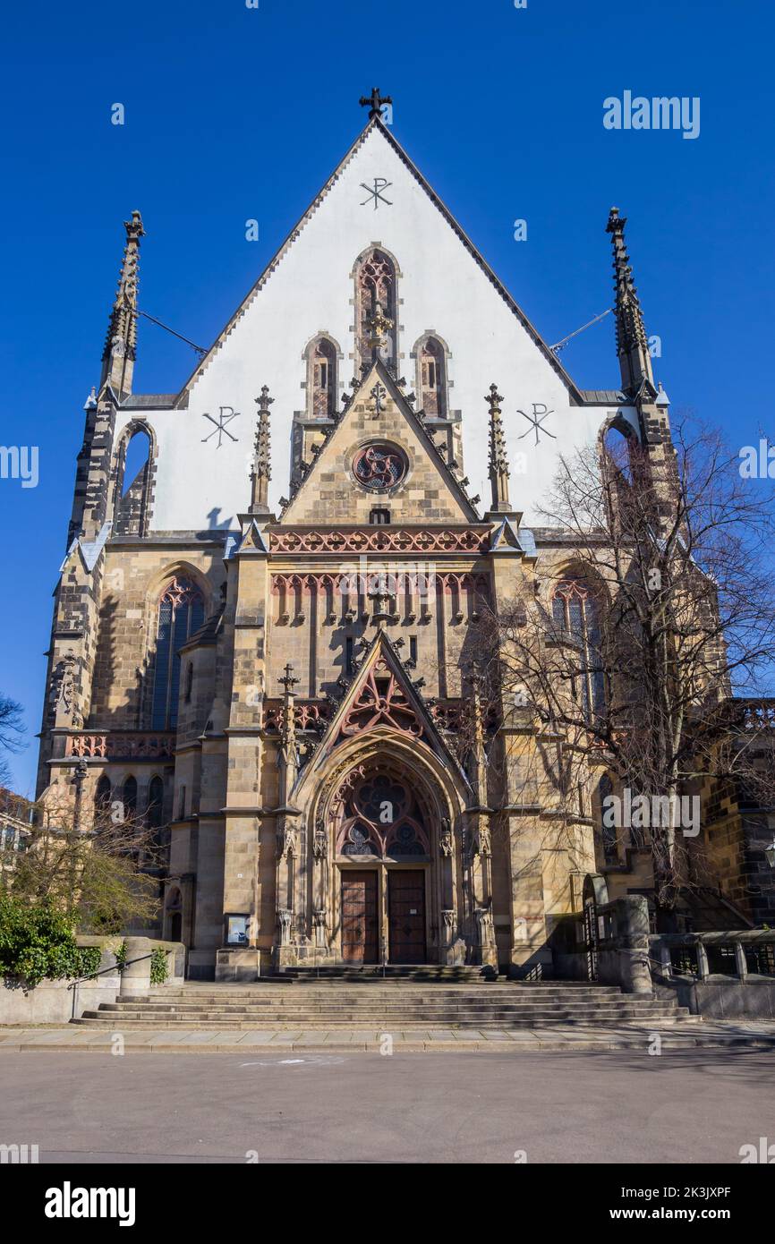 Front facade of the historic Thomaskirche church in Leipzig, Germany ...