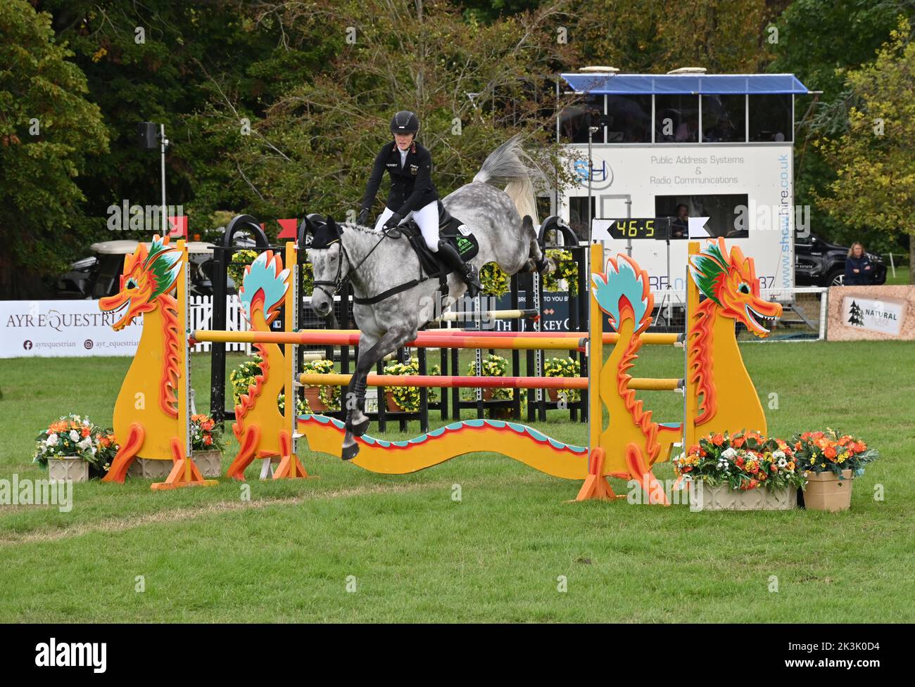 Malin Hansen-Hotopp on Carlitos Quidditch K, show jumping phase of the ...