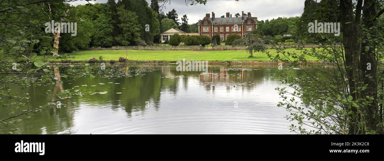 Lynford village hi-res stock photography and images - Alamy