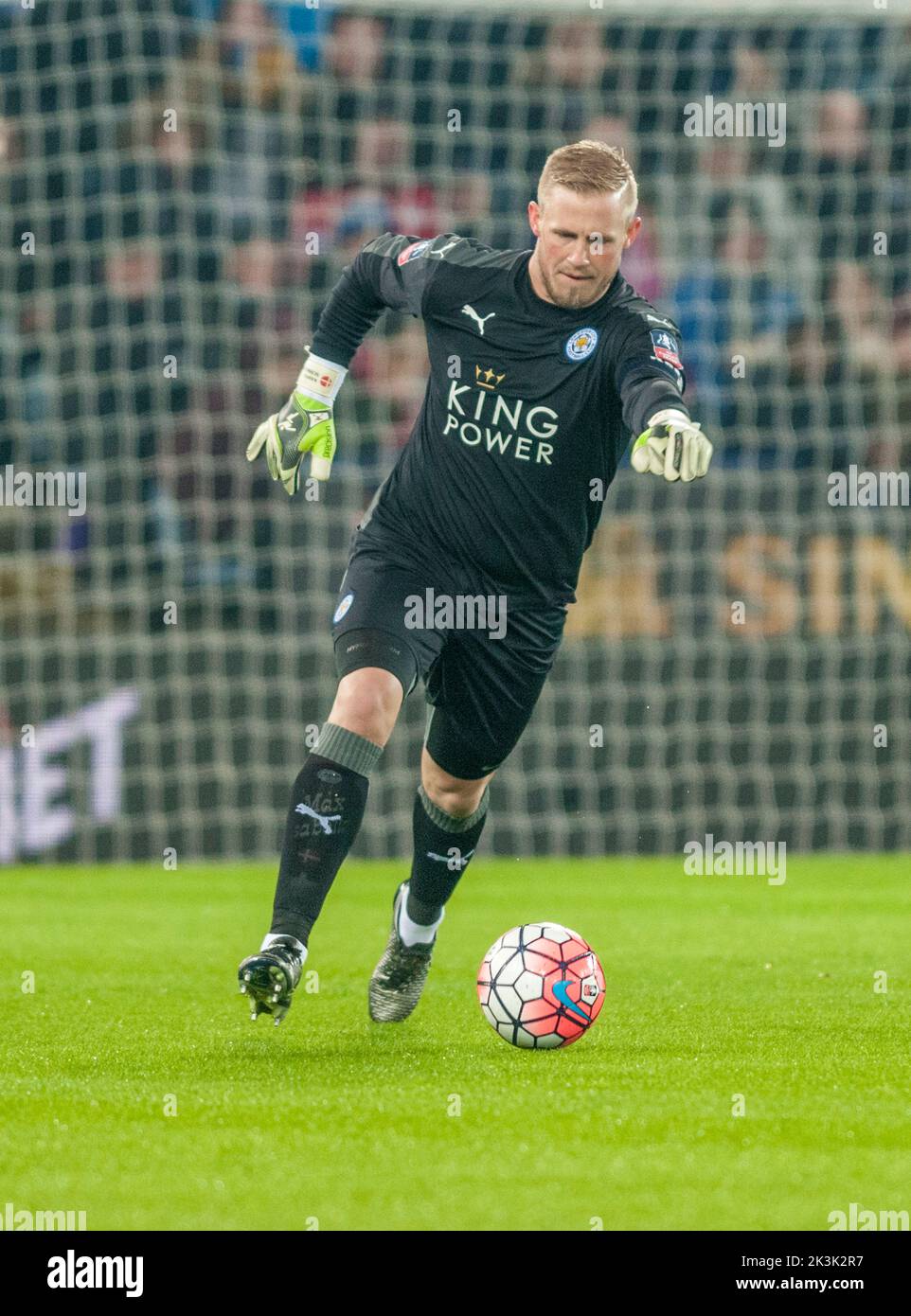 Leicester City Goalkeeper Kasper Schmeichel Stock Photo - Alamy