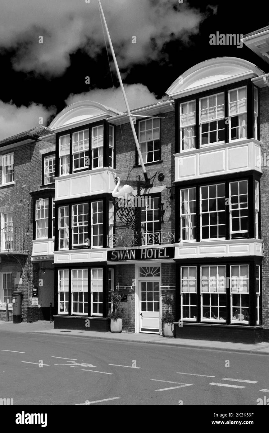 The Swan hotel, market square, Southwold town, Suffolk County, England ...