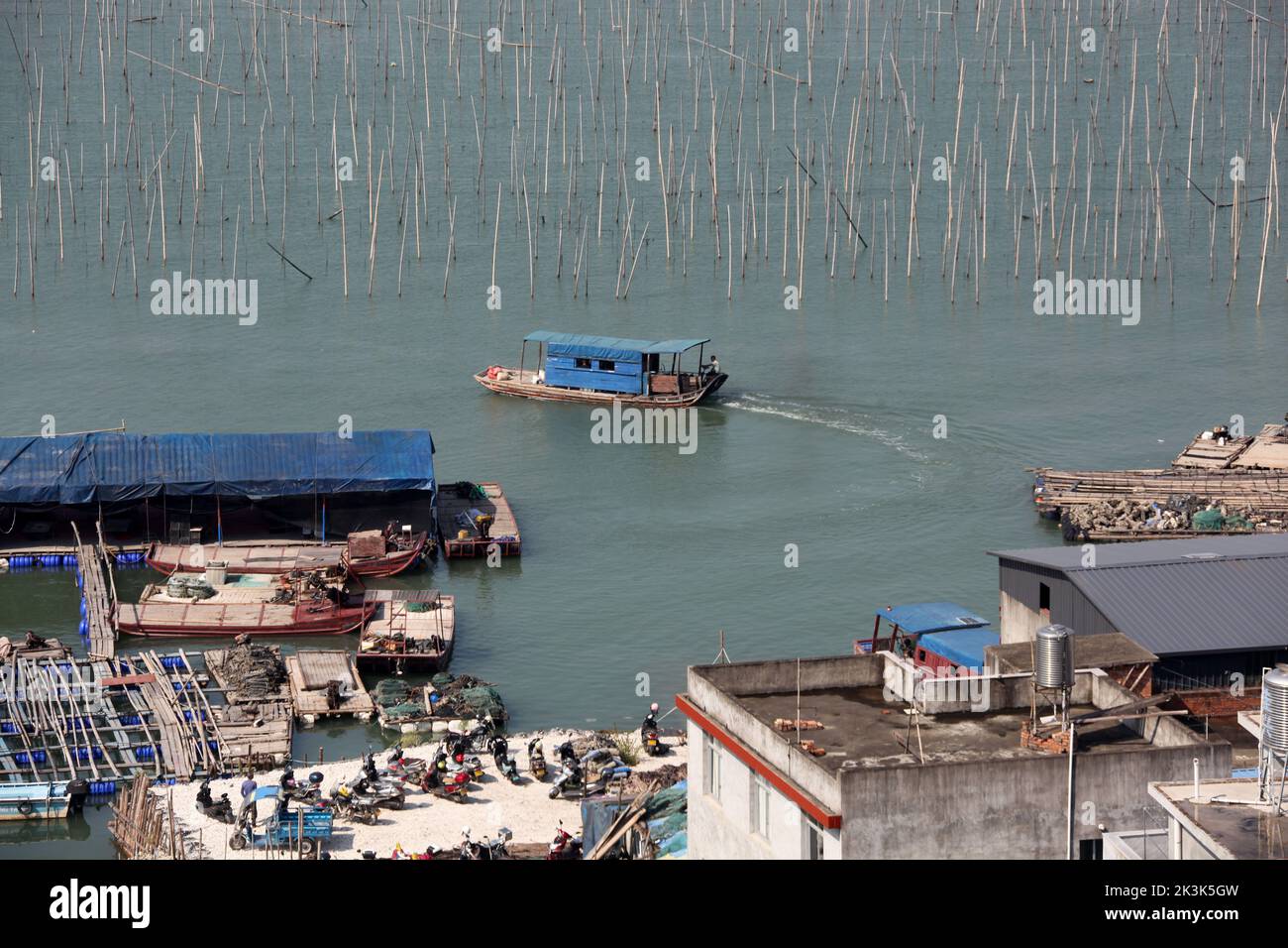 NINGDE, CHIAN - SEPTEMBER 24, 2022 - The S-shaped waterway of Shajiang ...