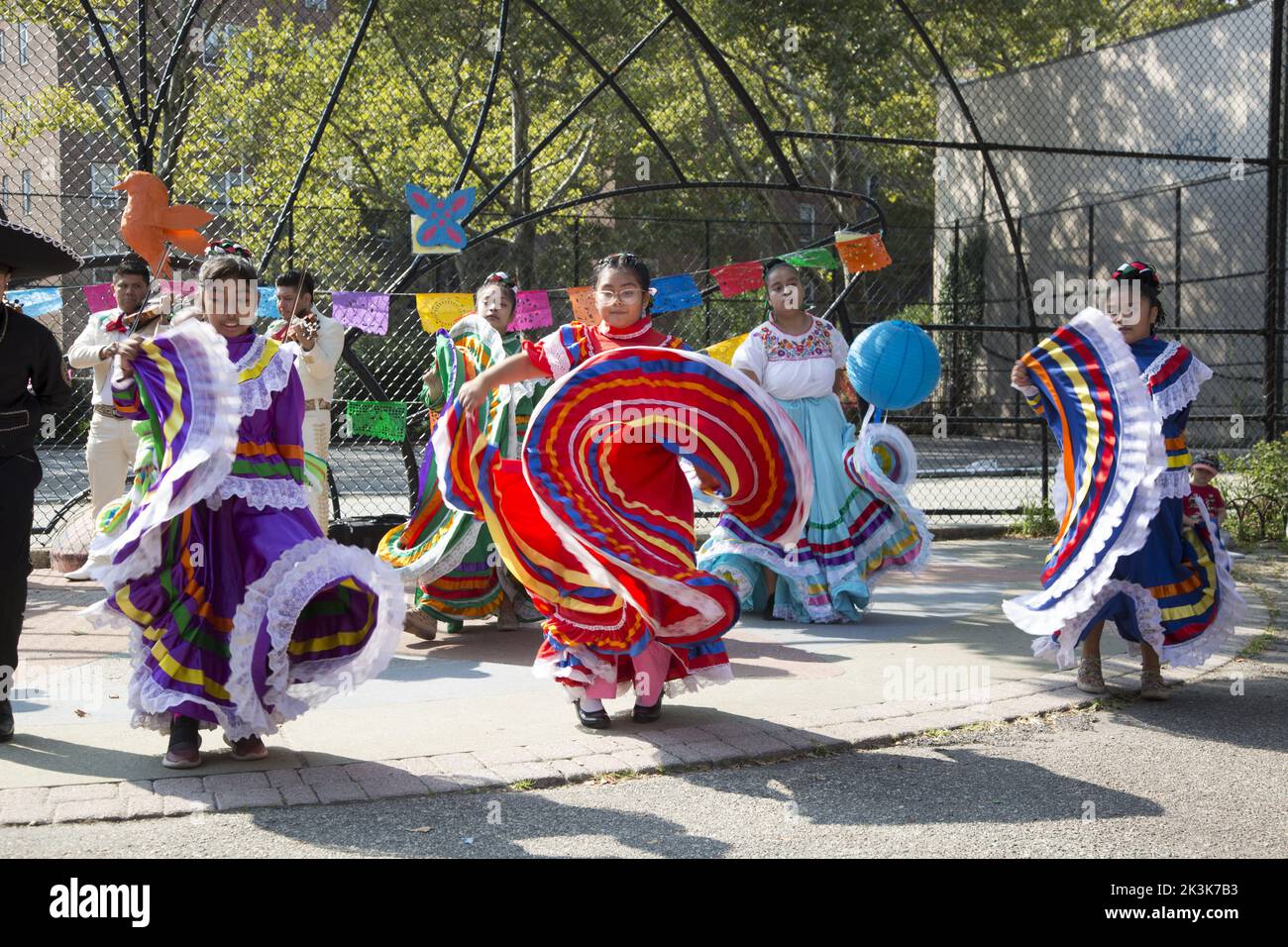 Child Mariachi dancers perform during Mexican Independence Day ...