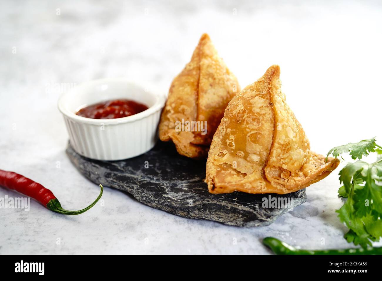 Samosa - Indian triangle pastry with potato filling Diwali snacks ...