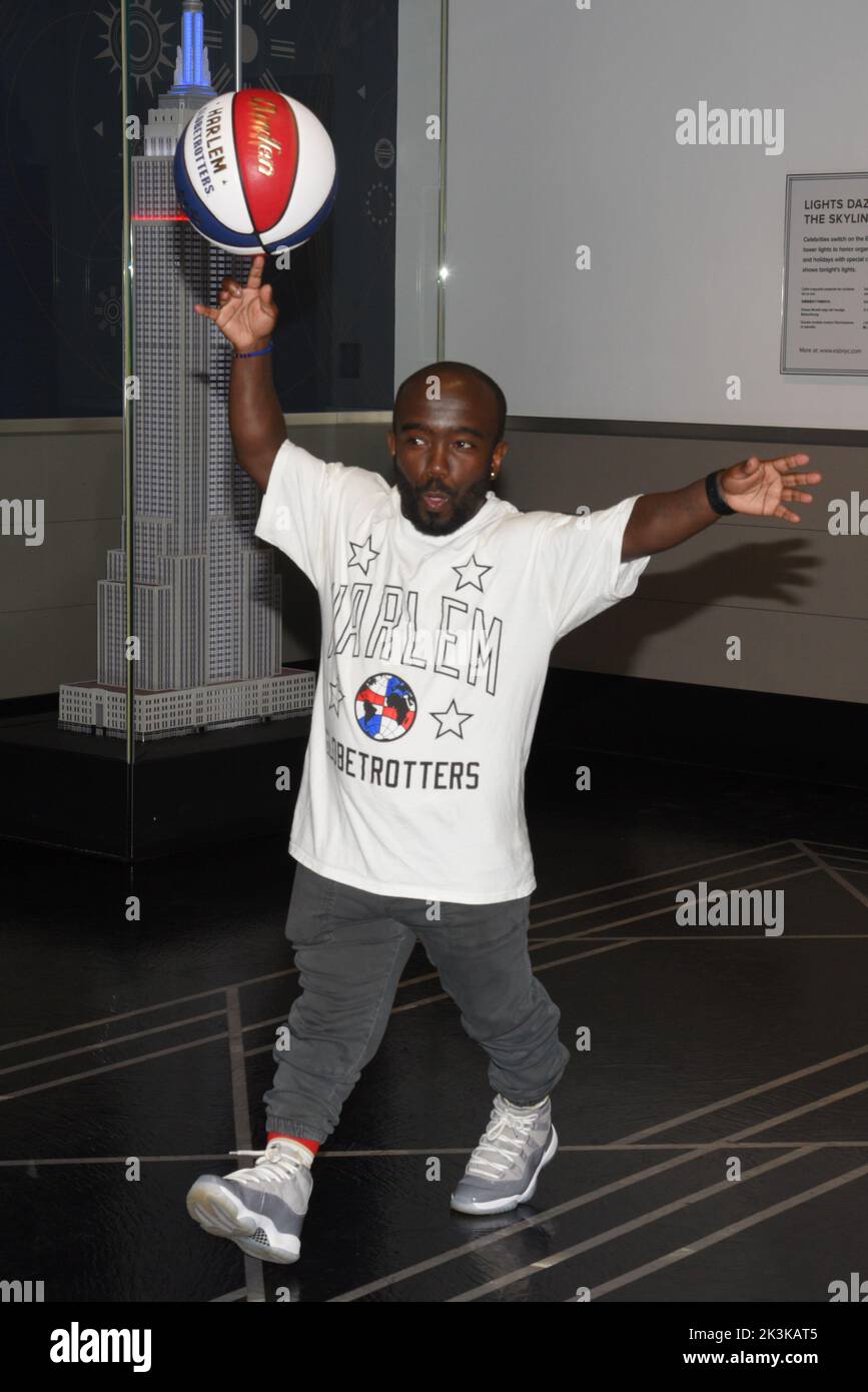 New York, NY, 07/09/2022, The Harlem Globetrotters - Jahmani 'Hot Shot ...