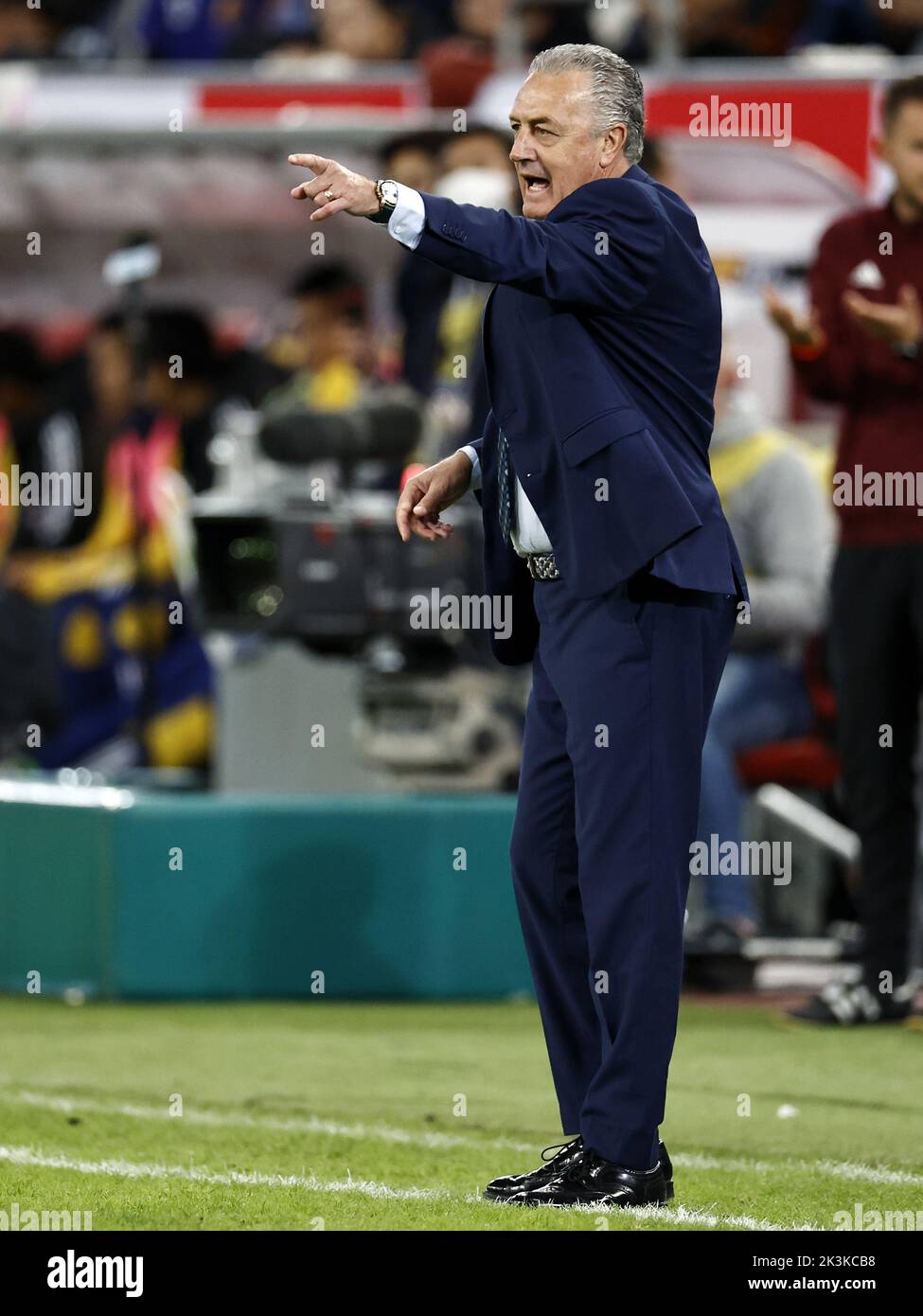 DUSSELDORF - Ecuador coach Gustavo Alfaro during the international ...