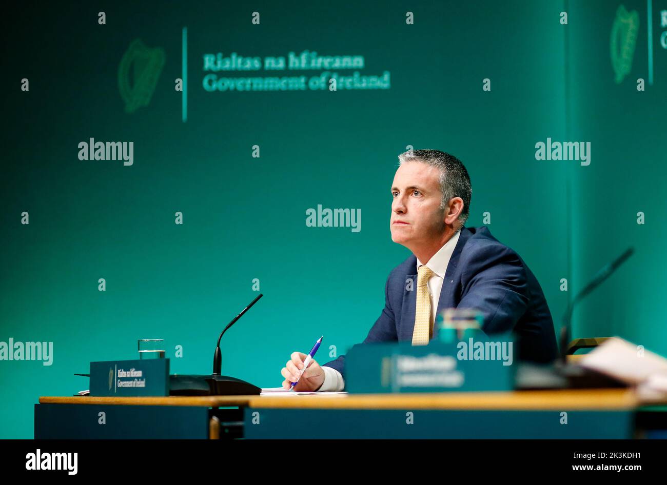 Department of enterprise ireland hi-res stock photography and images ...