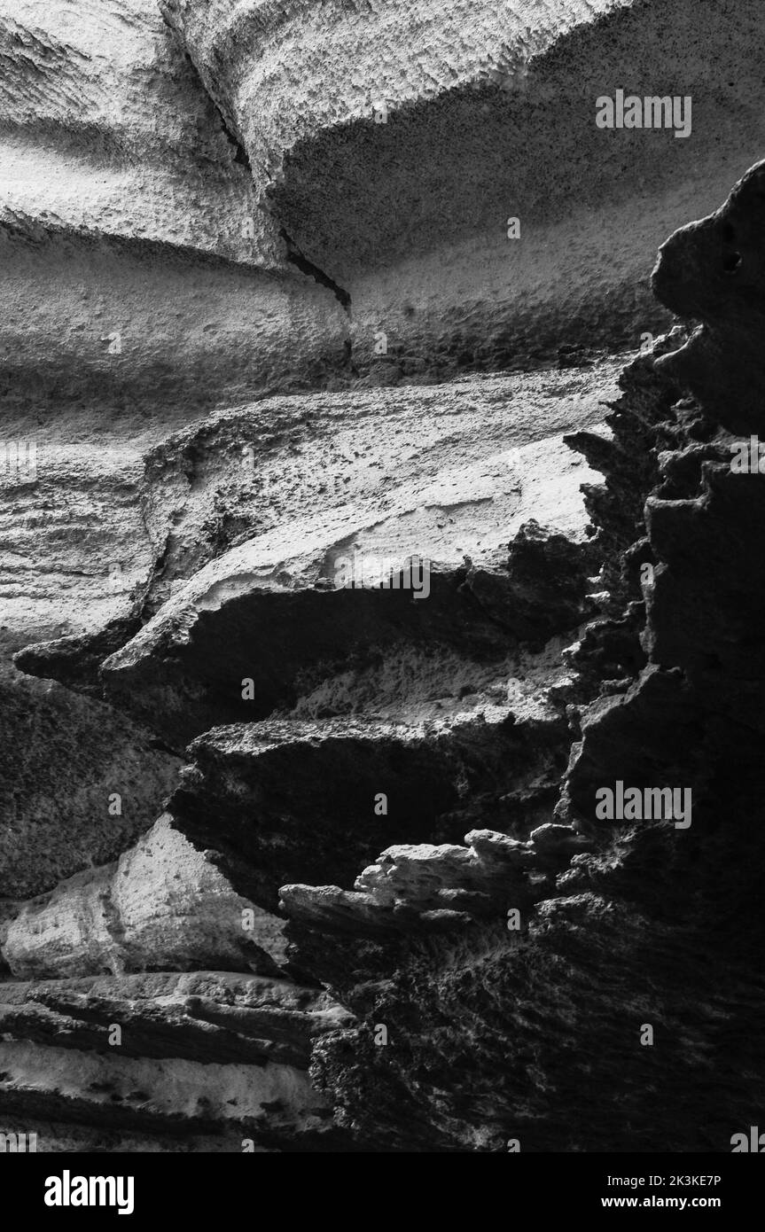 Warm vertical view of coastal cliffs in northern Chile Stock Photo - Alamy