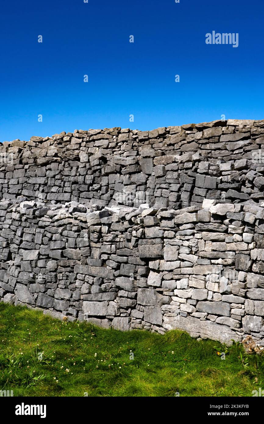 The ancient fortress of Dún Aonghasa or Dún Aengus, Inishmore, the ...