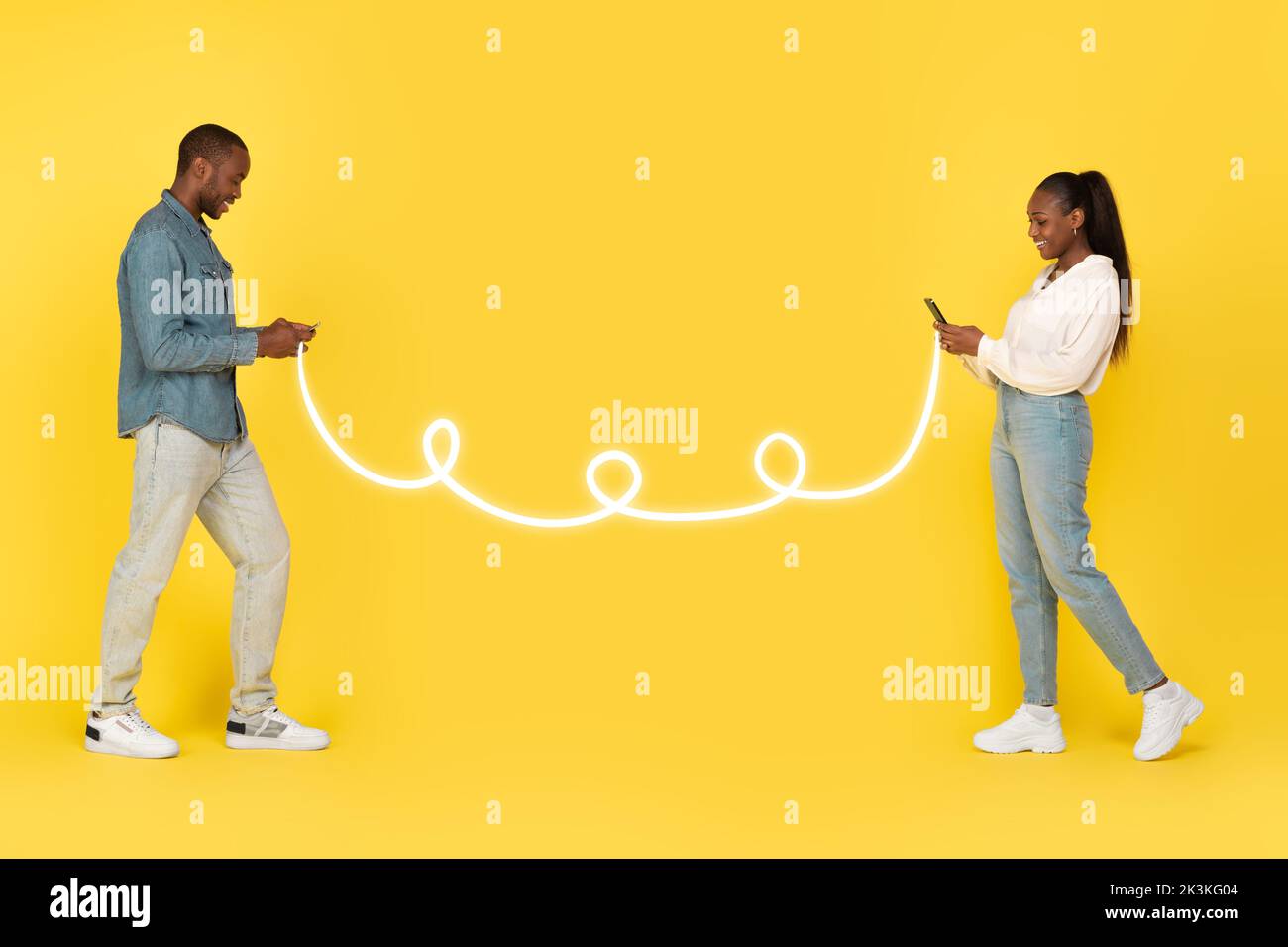 Wire yellow hi-res stock photography and images - Alamy