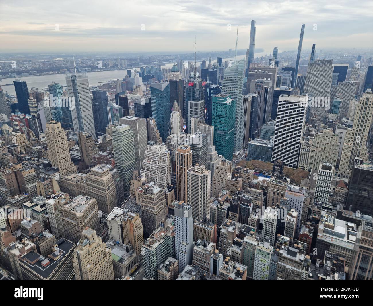 An aerial view from the top of the One World Tower of the NYC skyline ...