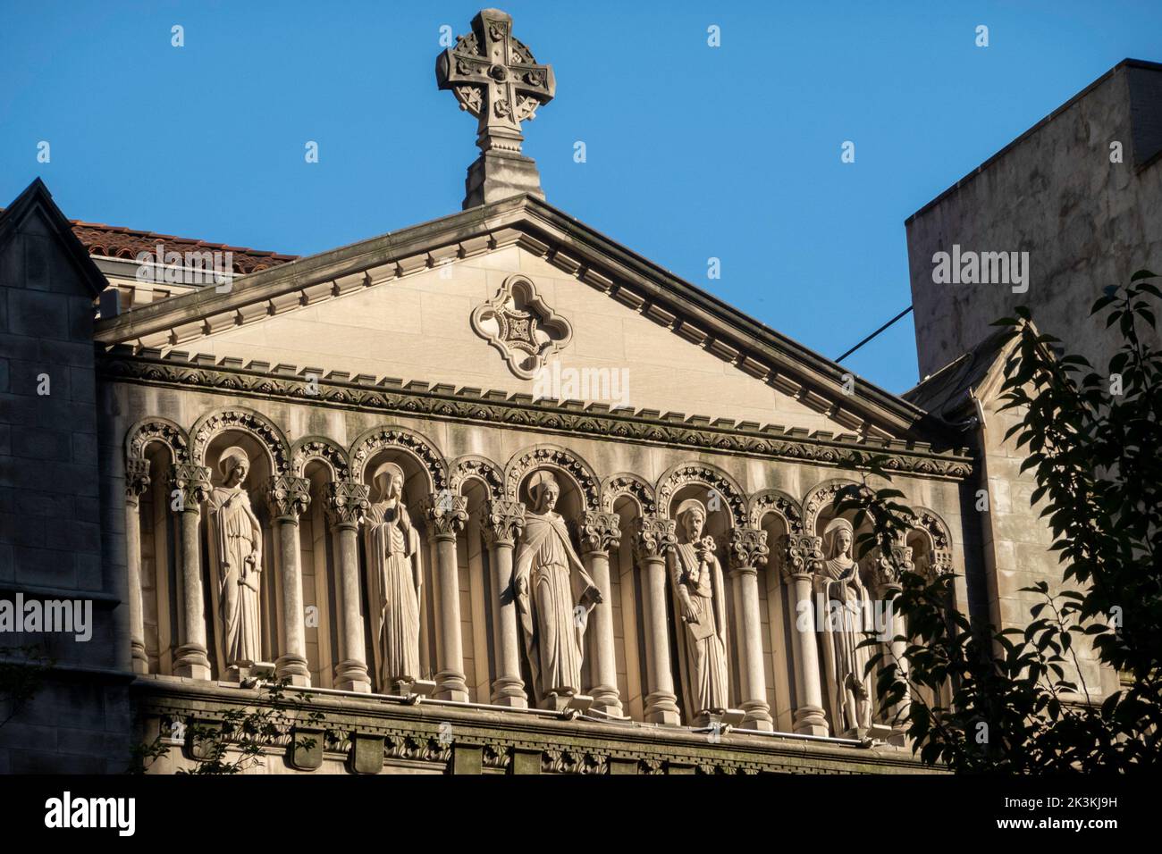 Roman Catholic Parish of our Saviour on Park Avenue in the Murray Hill ...