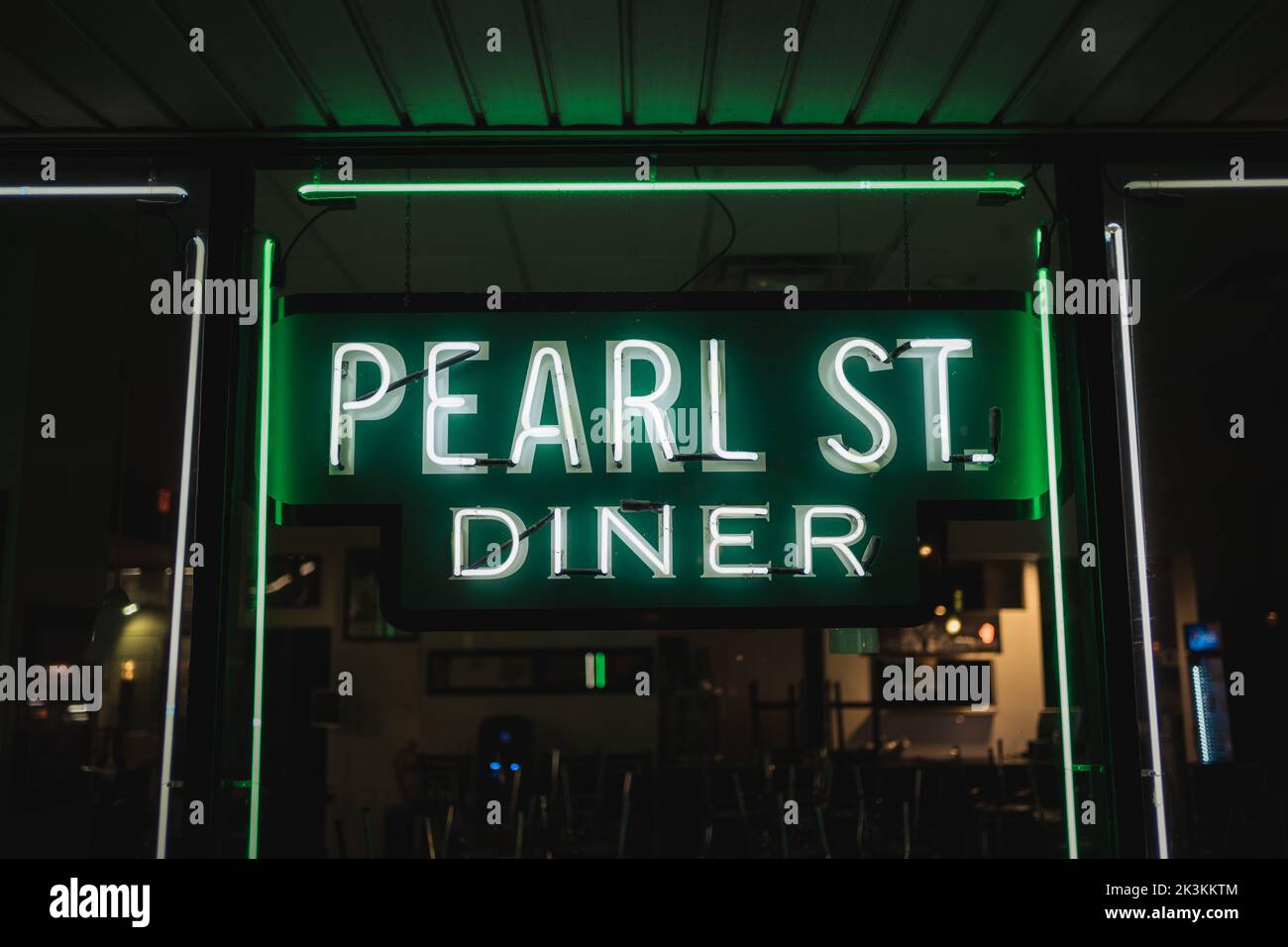 Pearl diner new york city hi-res stock photography and images - Alamy
