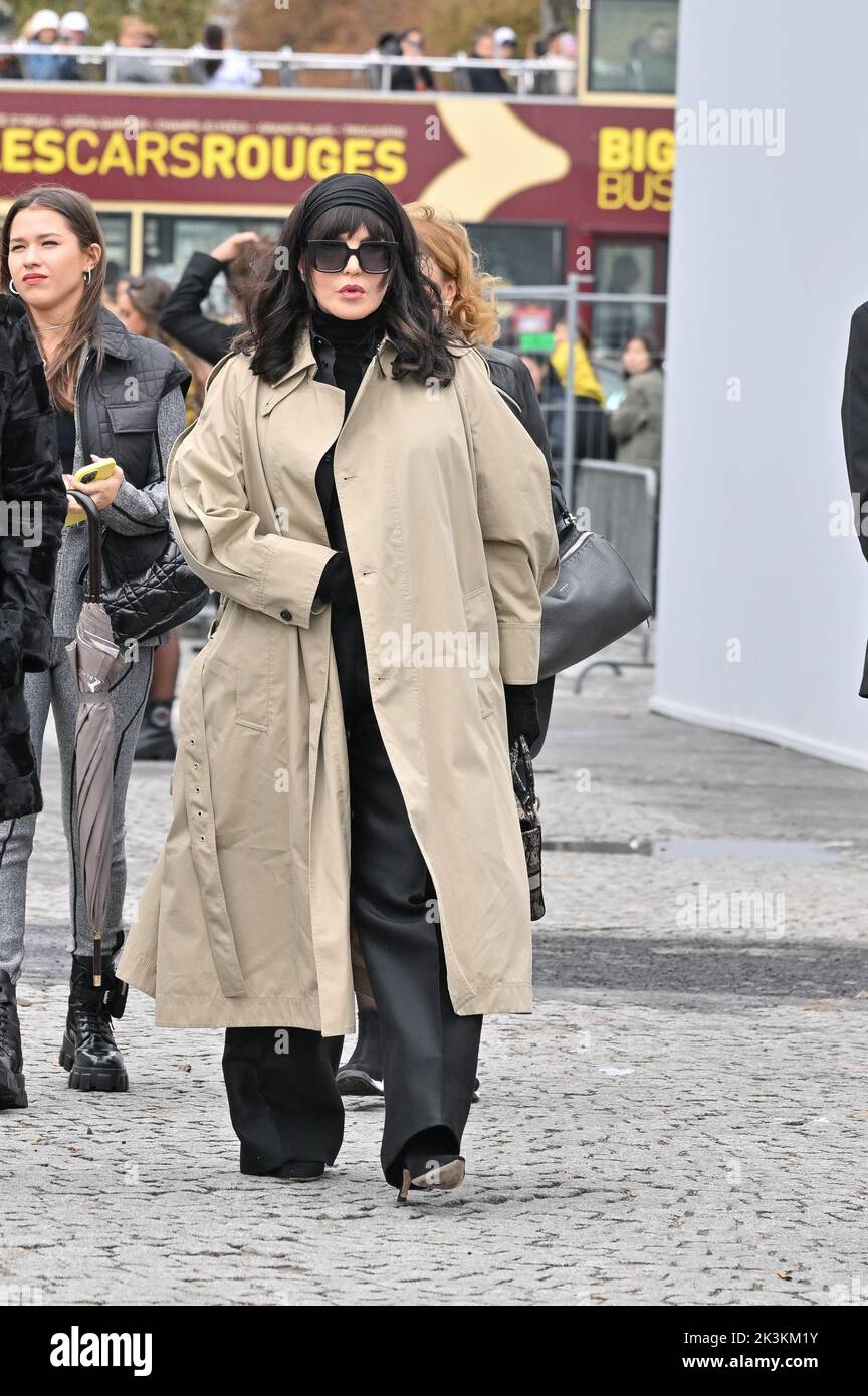 Isabelle Adjani arriving at the Dior show during Paris Fashion Week in ...