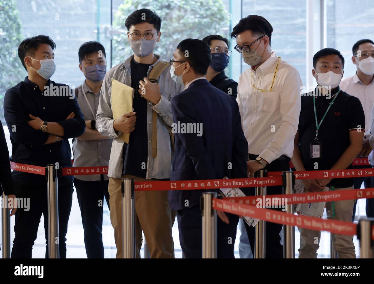 The line up at wai kai hi-res stock photography and images - Alamy