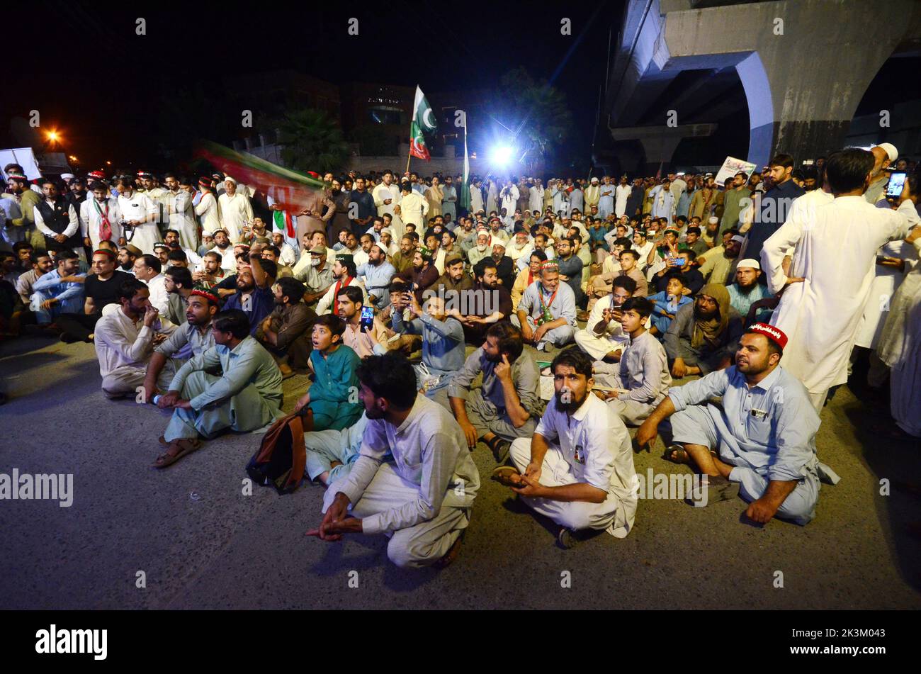 Peshawar, Pakistan. 25th Sep, 2022. Supporters of former Pakistani ...