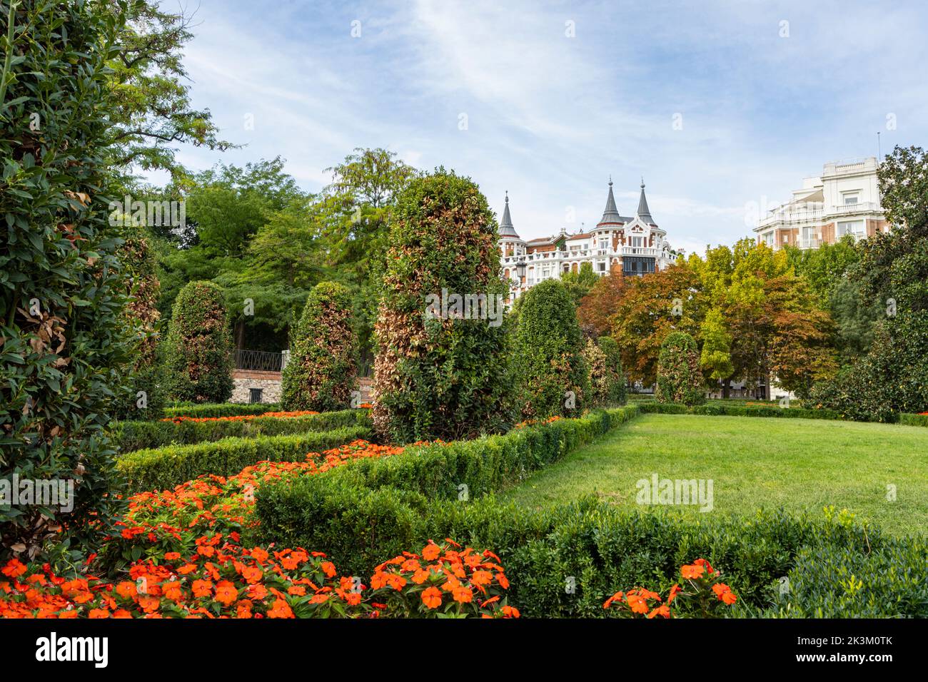 Madrid, Spain, September 2022. The gardens in the Beun Retiro park in ...