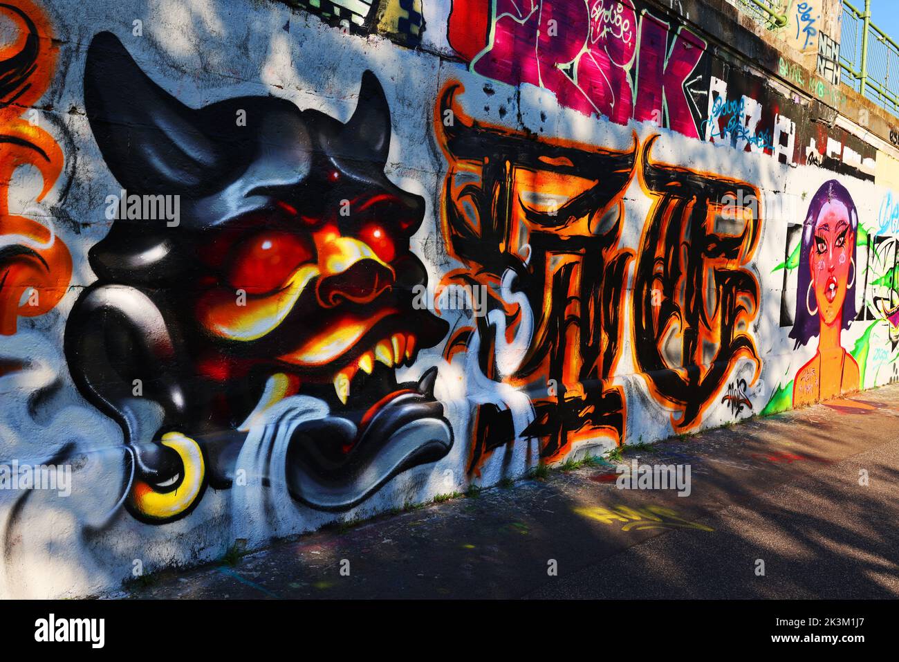 Österreich, Brücke, Wien Graffiti, Wien, Graffiti, Gestalterische Kunst ...