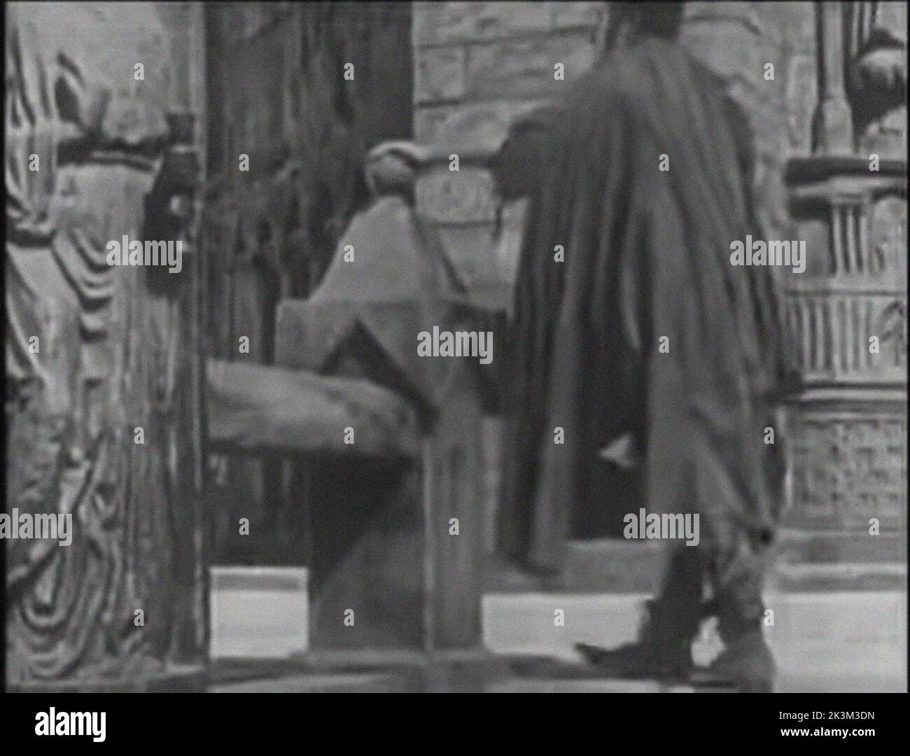 Hunchback of Notre Dame vintage still from 1923 movie Stock Photo - Alamy