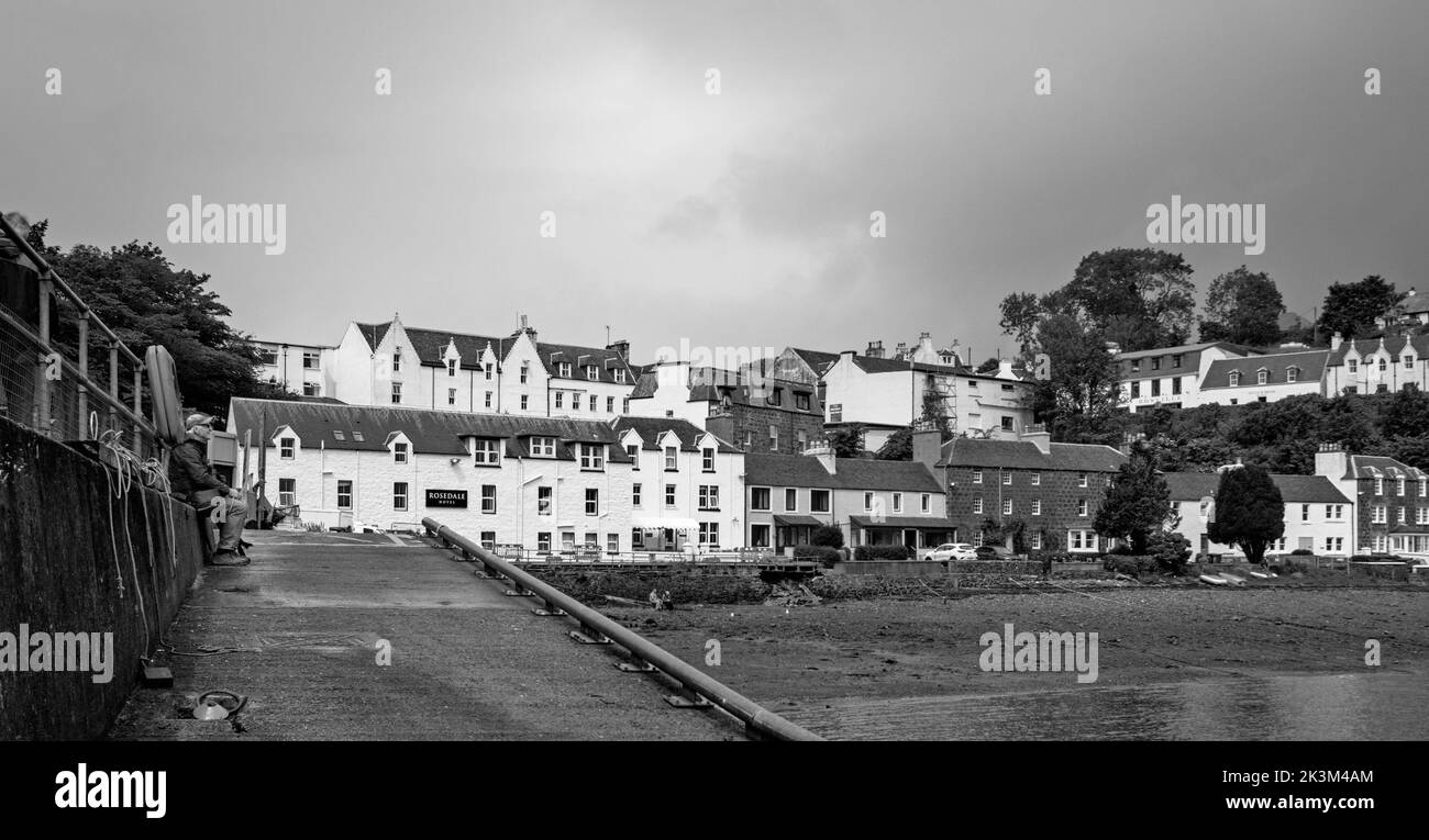 Portree harbour Black and White Stock Photos & Images - Alamy