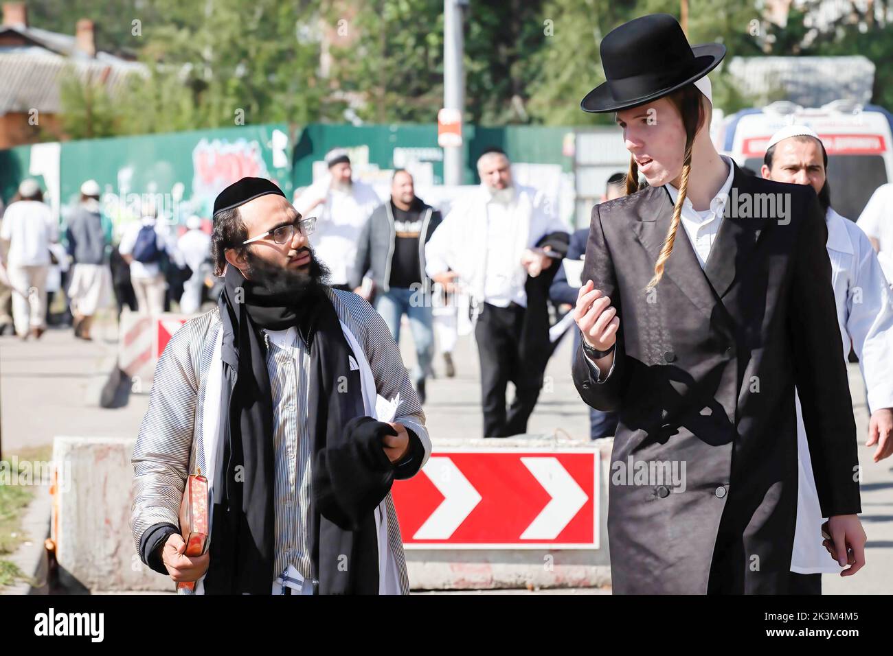 Uman, Ukraine. 26th Sep, 2022. Ultra-Orthodox Jewish pilgrims are seen ...
