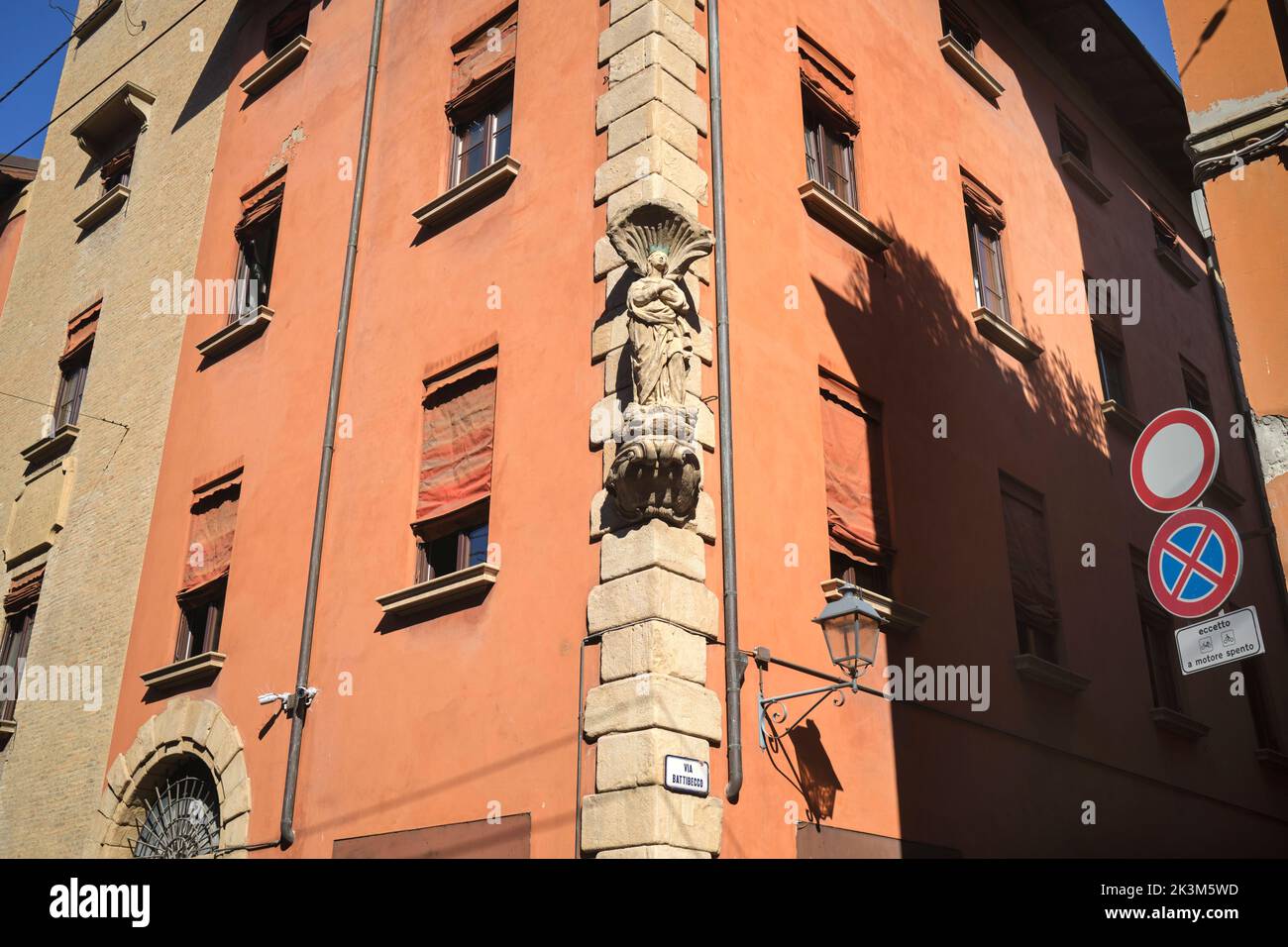 Building Facade with Stone Sculpture Piazza Galileo Galilei Bologna ...