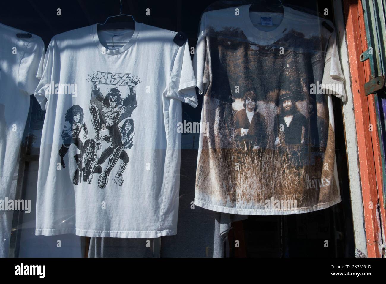 Tee Shirt window display, Melrose Avenue, Los Angeles, California ...