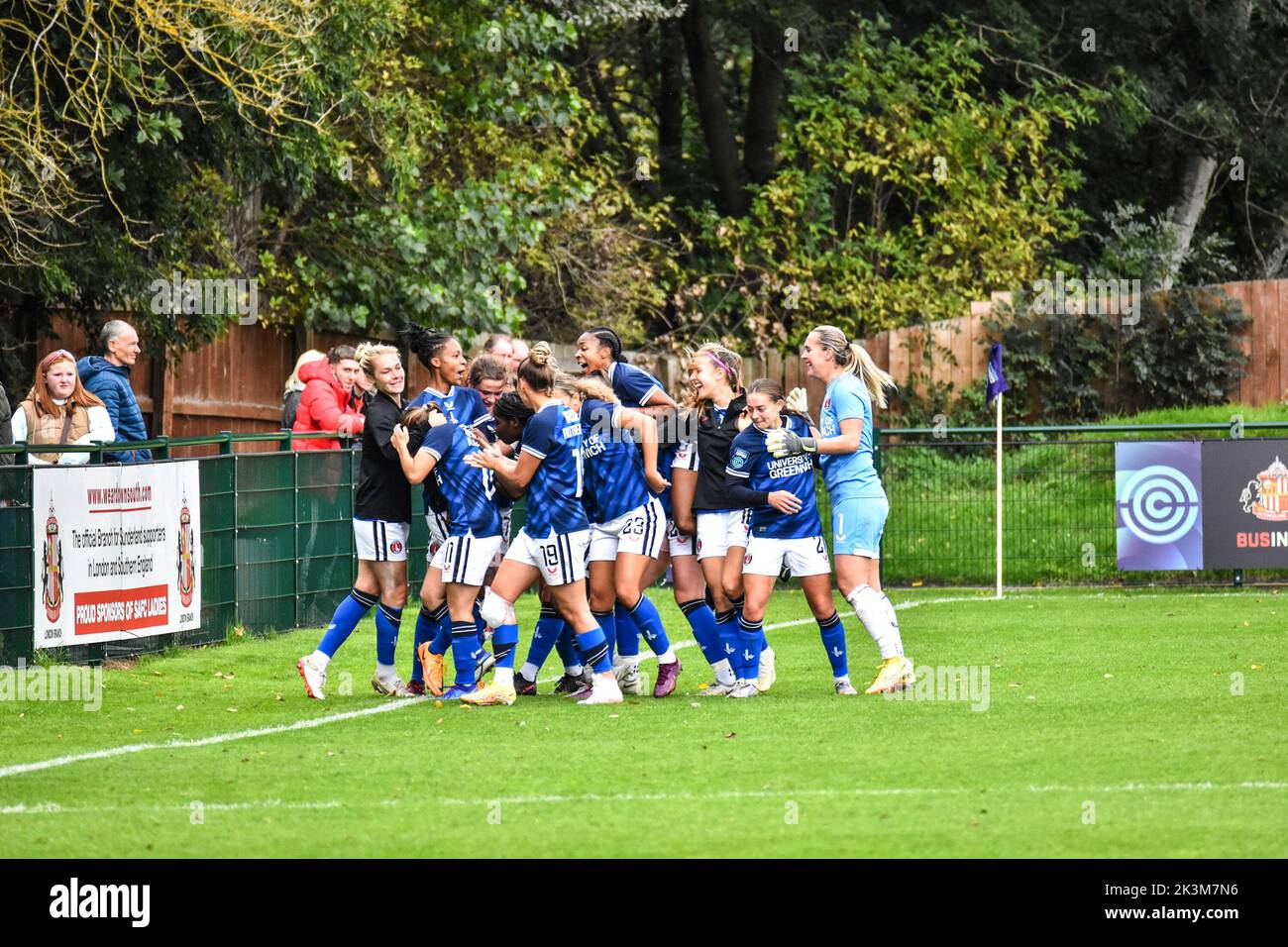 Charlton Athletic Women players celebrate Elisha N'Dow's winning goal ...