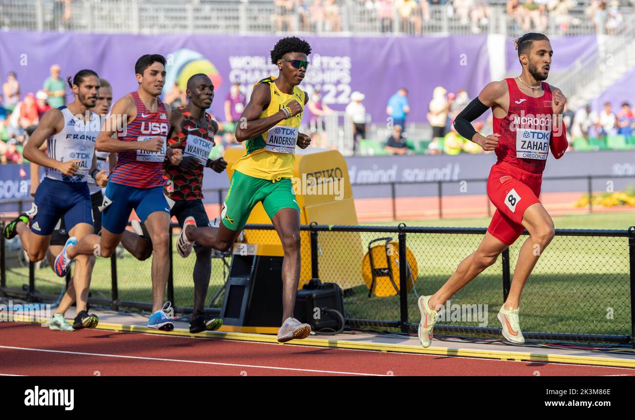 Moad Zahafi and Navasky Anderson competing in the 800m heats at the ...