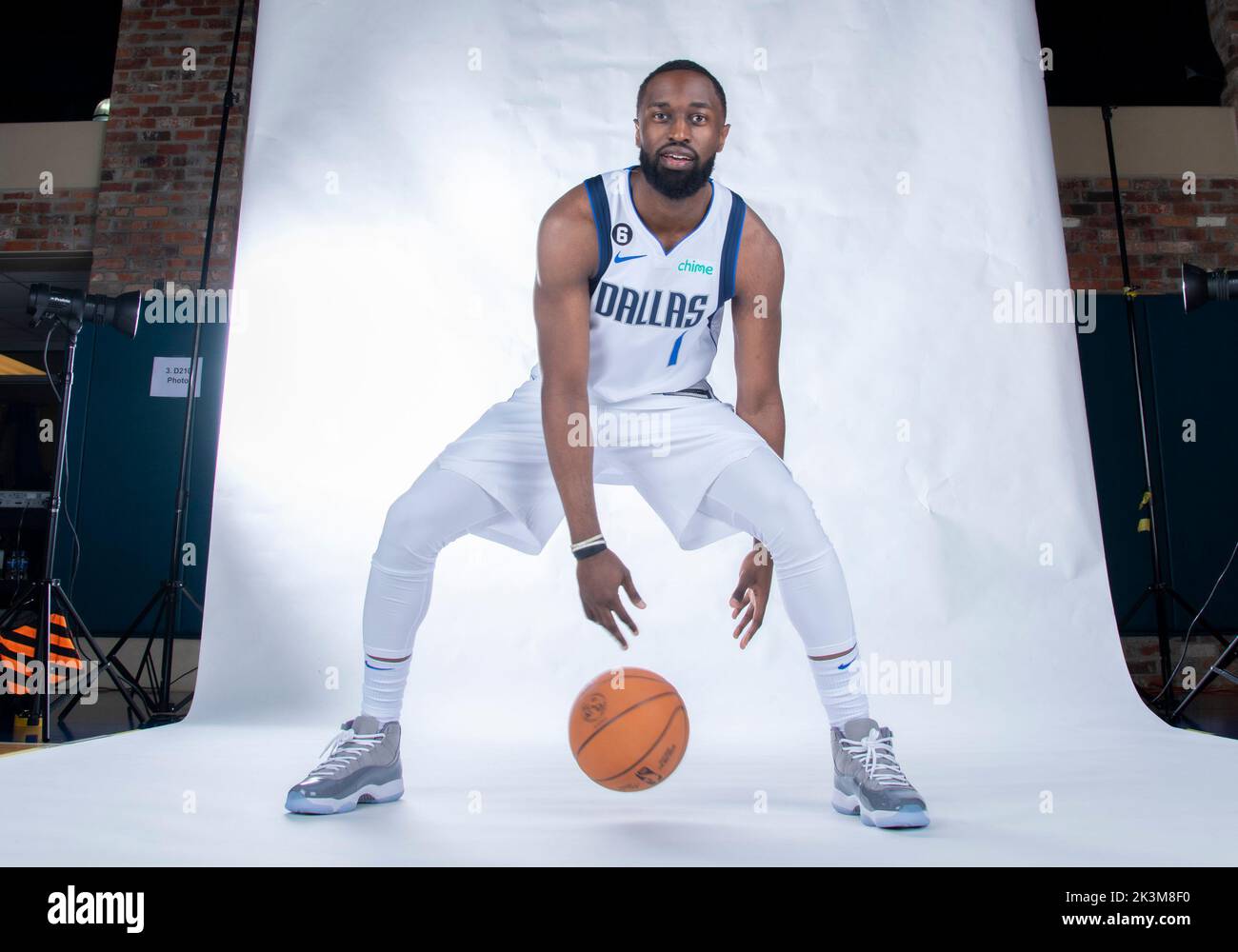 Dallas, TX, USA. 26th Sep, 2022. Dallas Mavericks guard Theo Pinson #1 ...