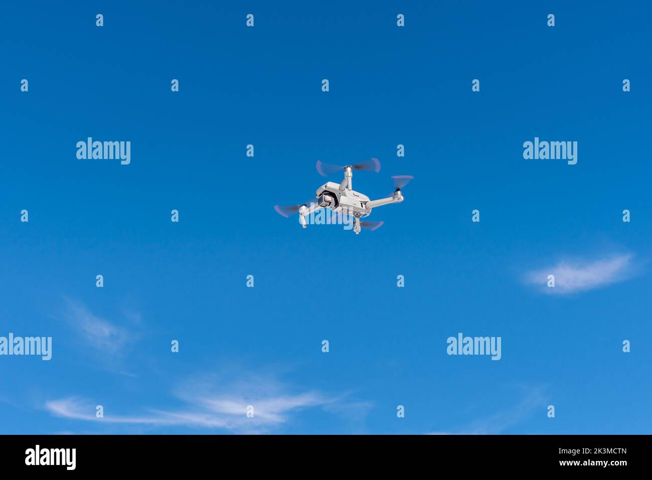 drone flight view from below against the blue sky Stock Photo - Alamy