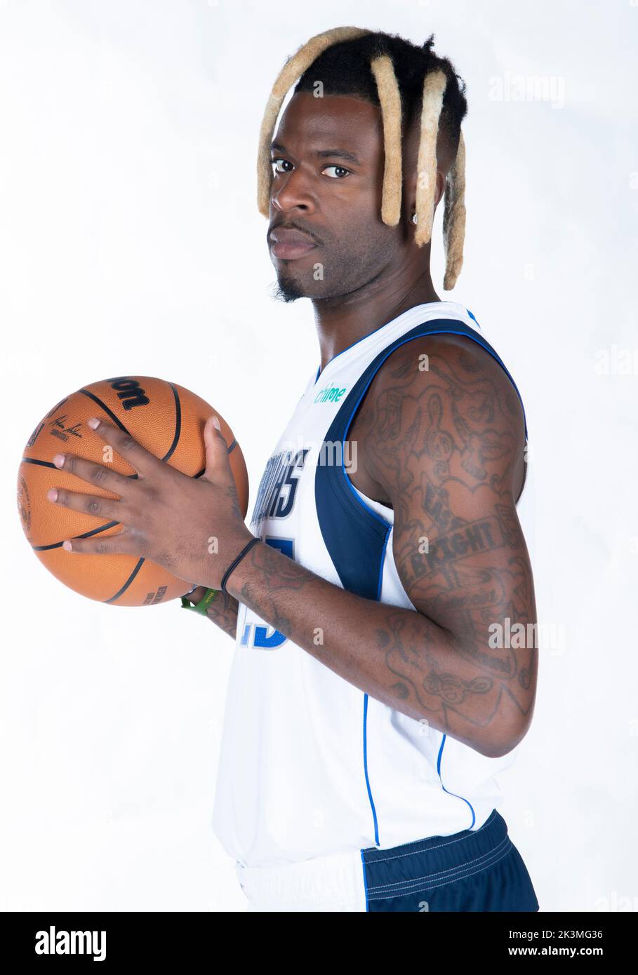Sept 26, 2022: Dallas Mavericks guard Reggie Bullock #25 poses during ...