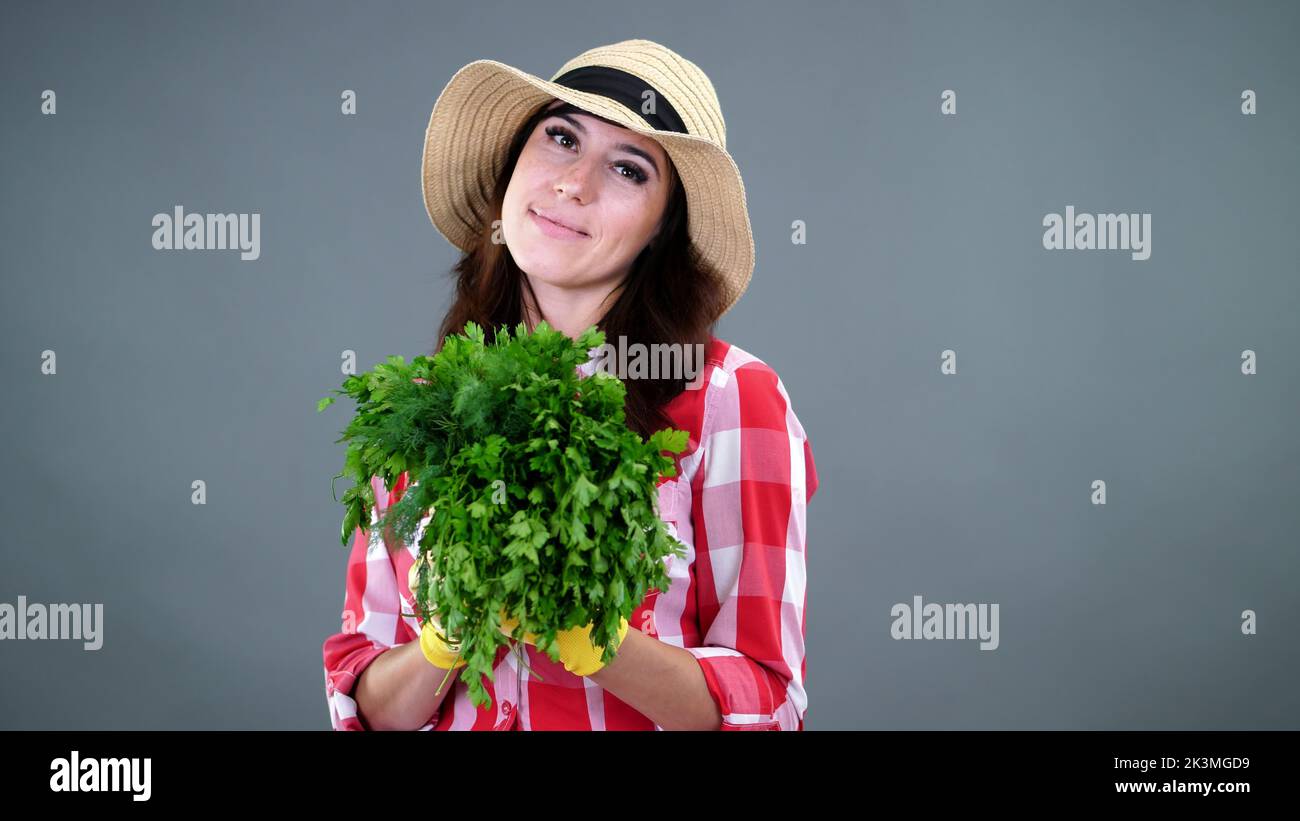 Faceless portrait in nature hi-res stock photography and images - Alamy