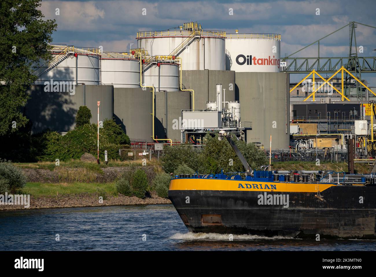 Duisburg ports, tank farm of Oiltanking Deutschland GmbH, large tanks ...