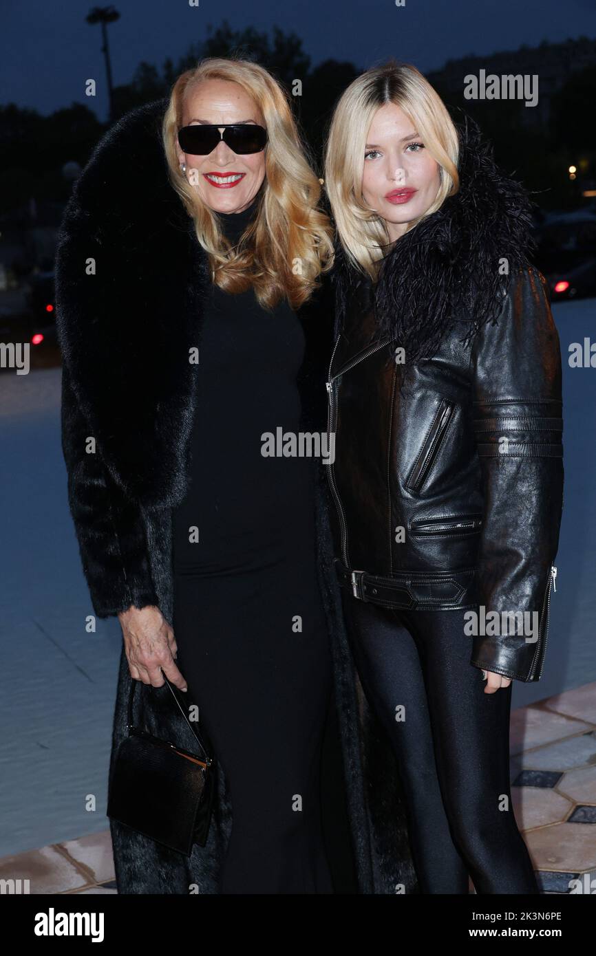 Paris, France, September 27, 2022, Jerry Hall and Georgia May Jagger ...