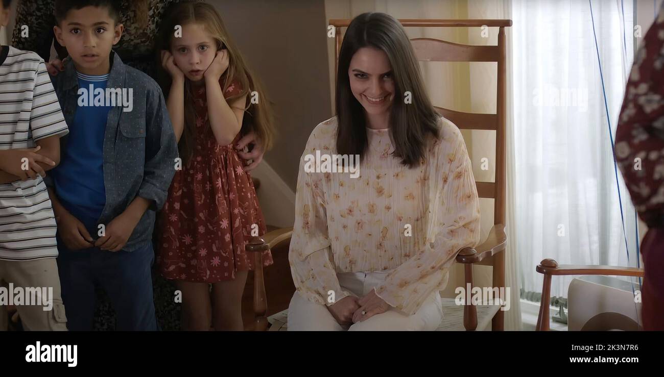 SMILE, Sara Kapner (center, seated), 2022. © Paramount Pictures ...