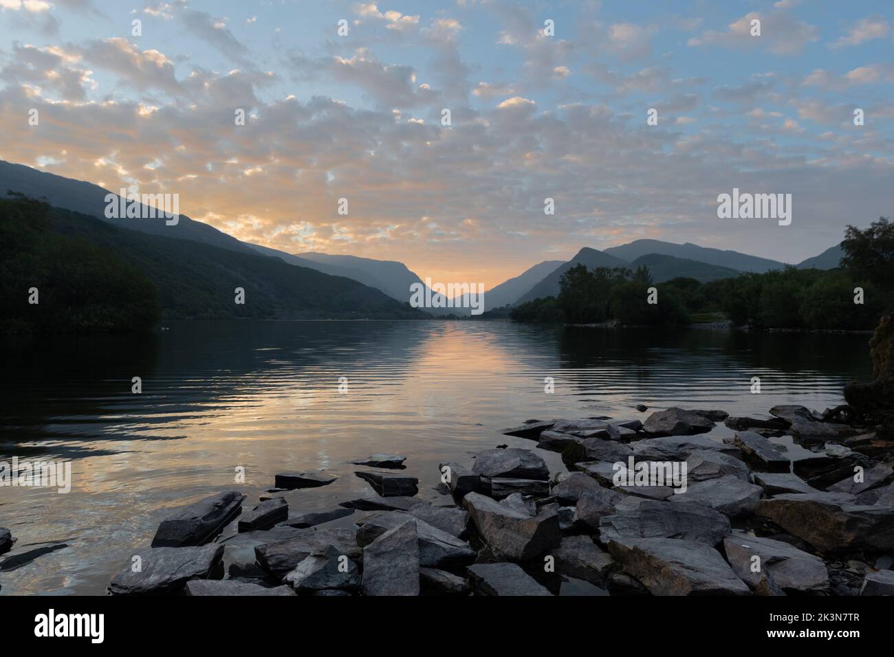 Padarn lake hi-res stock photography and images - Alamy