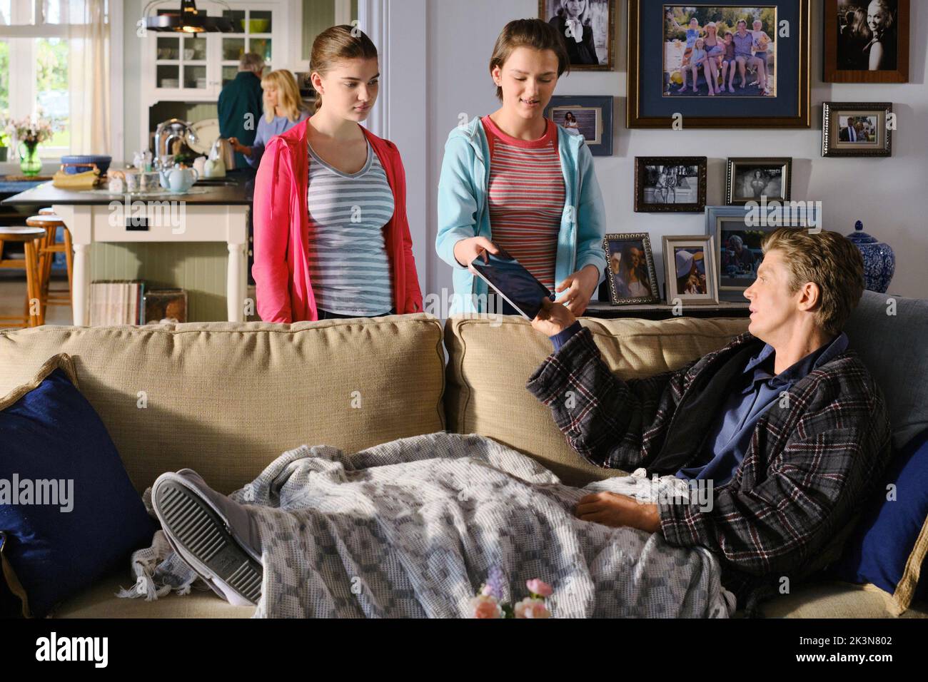 CHESAPEAKE SHORES, from left: Kayden Magnuson, Abbie Magnuson, Andrew ...