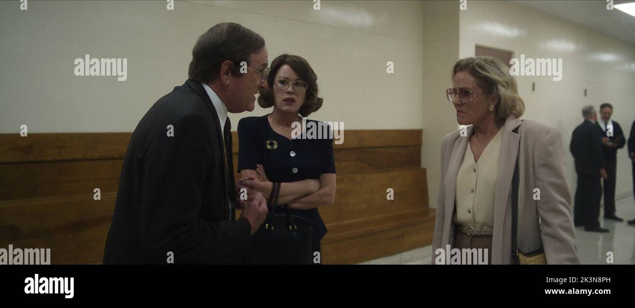 MONSTER: THE JEFFREY DAHMER STORY, from left: Richard Jenkins as Lionel ...
