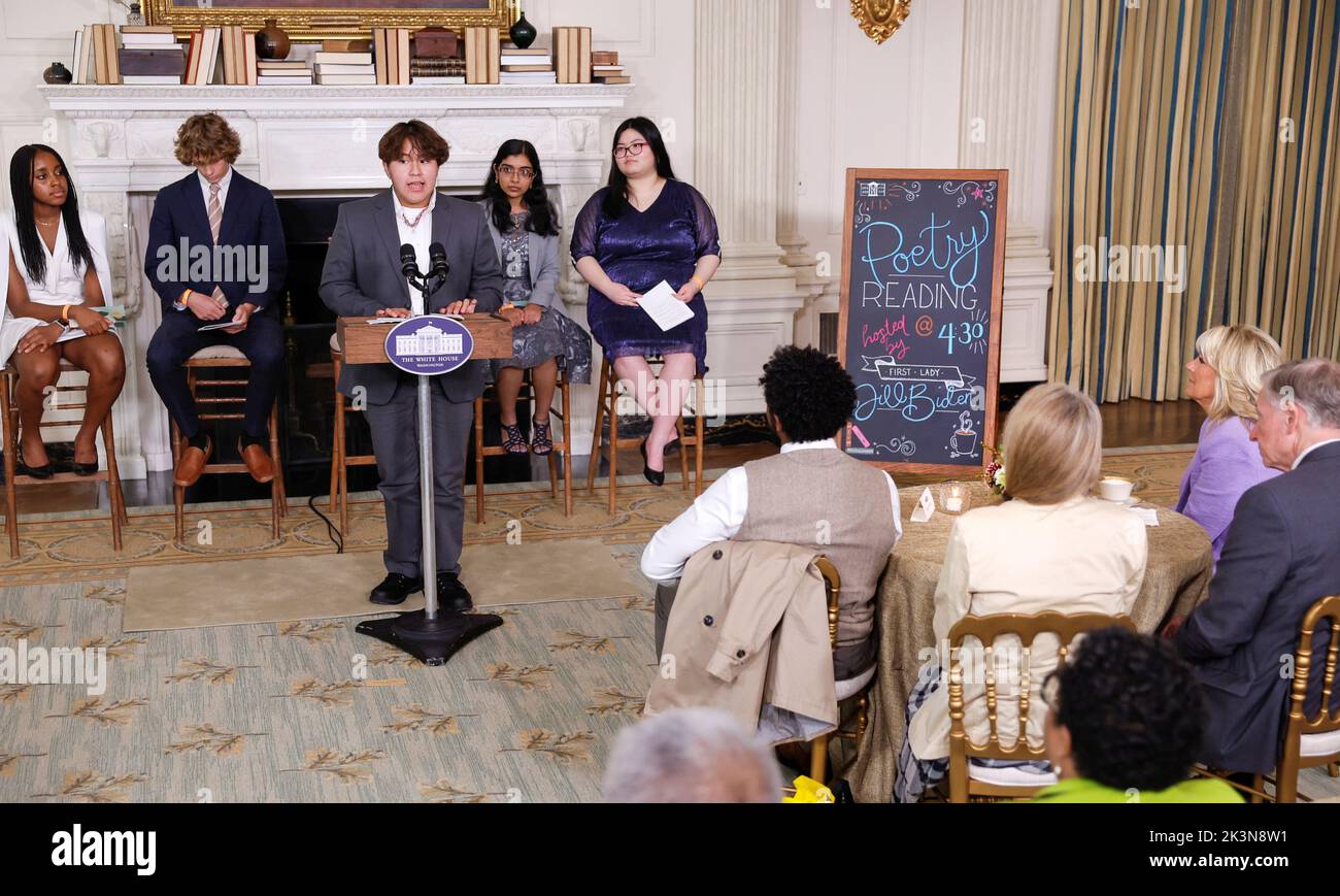 Jill biden school hi-res stock photography and images - Alamy