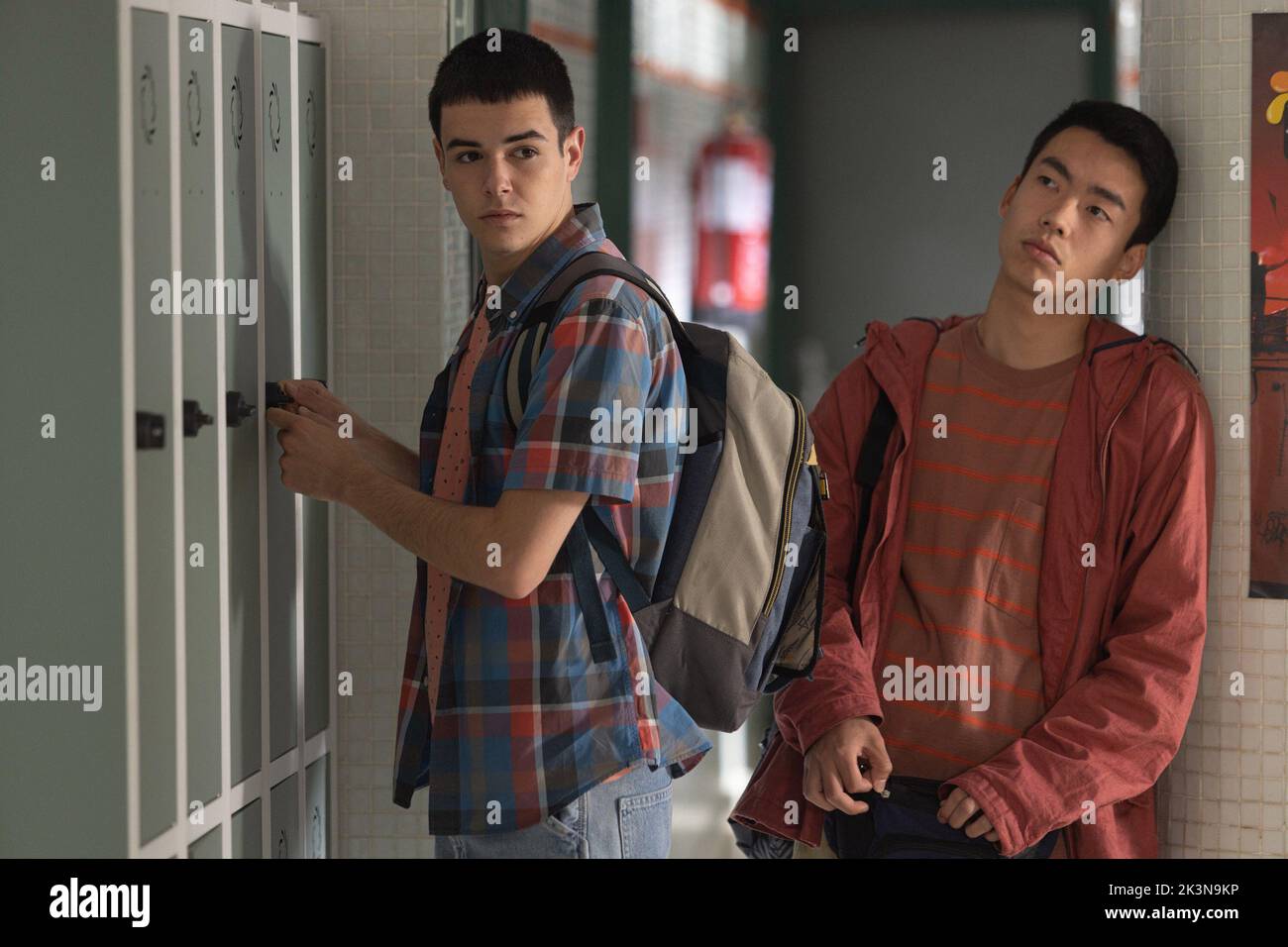 YOU'RE NOTHING SPECIAL, (aka TU NO ERES ESPECIAL), from left: Oskar de ...