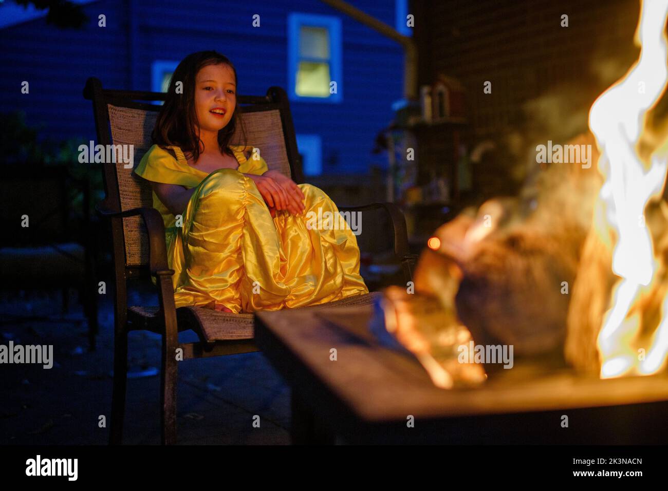 Happy bonfire hi-res stock photography and images - Alamy