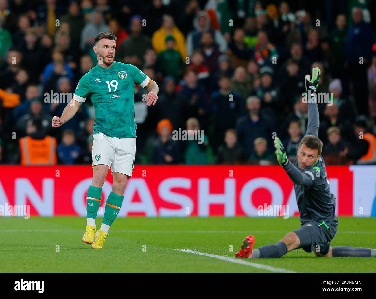 Football stadium wide shot hi-res stock photography and images - Alamy