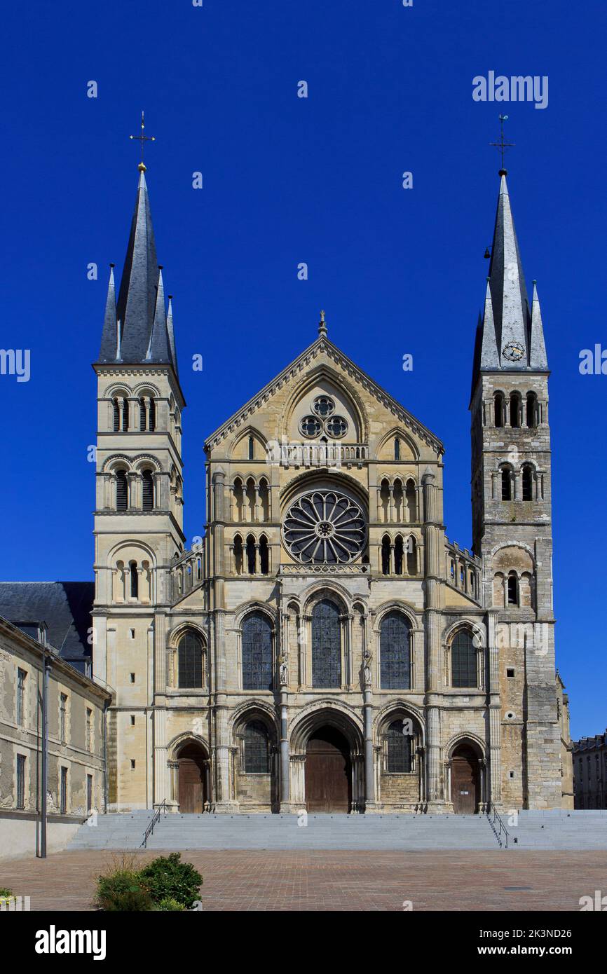 Saint remi church hi-res stock photography and images - Alamy