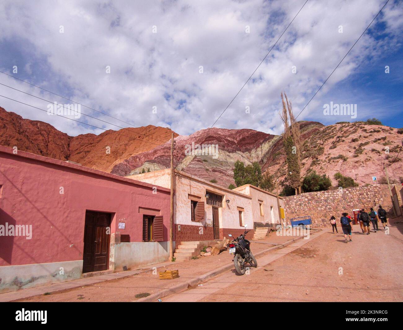 Colores wall hi-res stock photography and images - Alamy