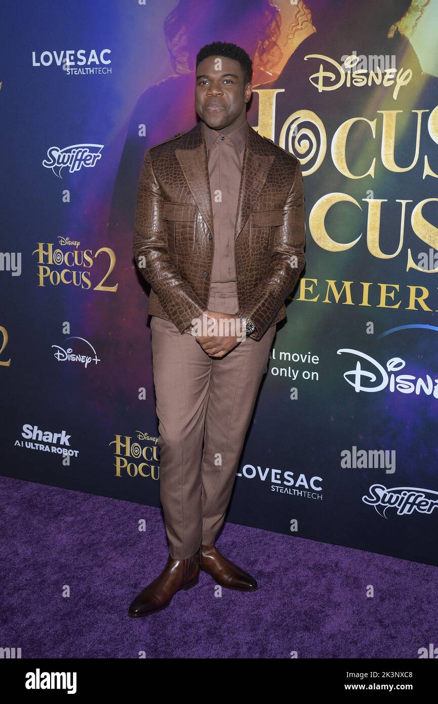 Hocus pocus 2 (2022) hi-res stock photography and images - Alamy