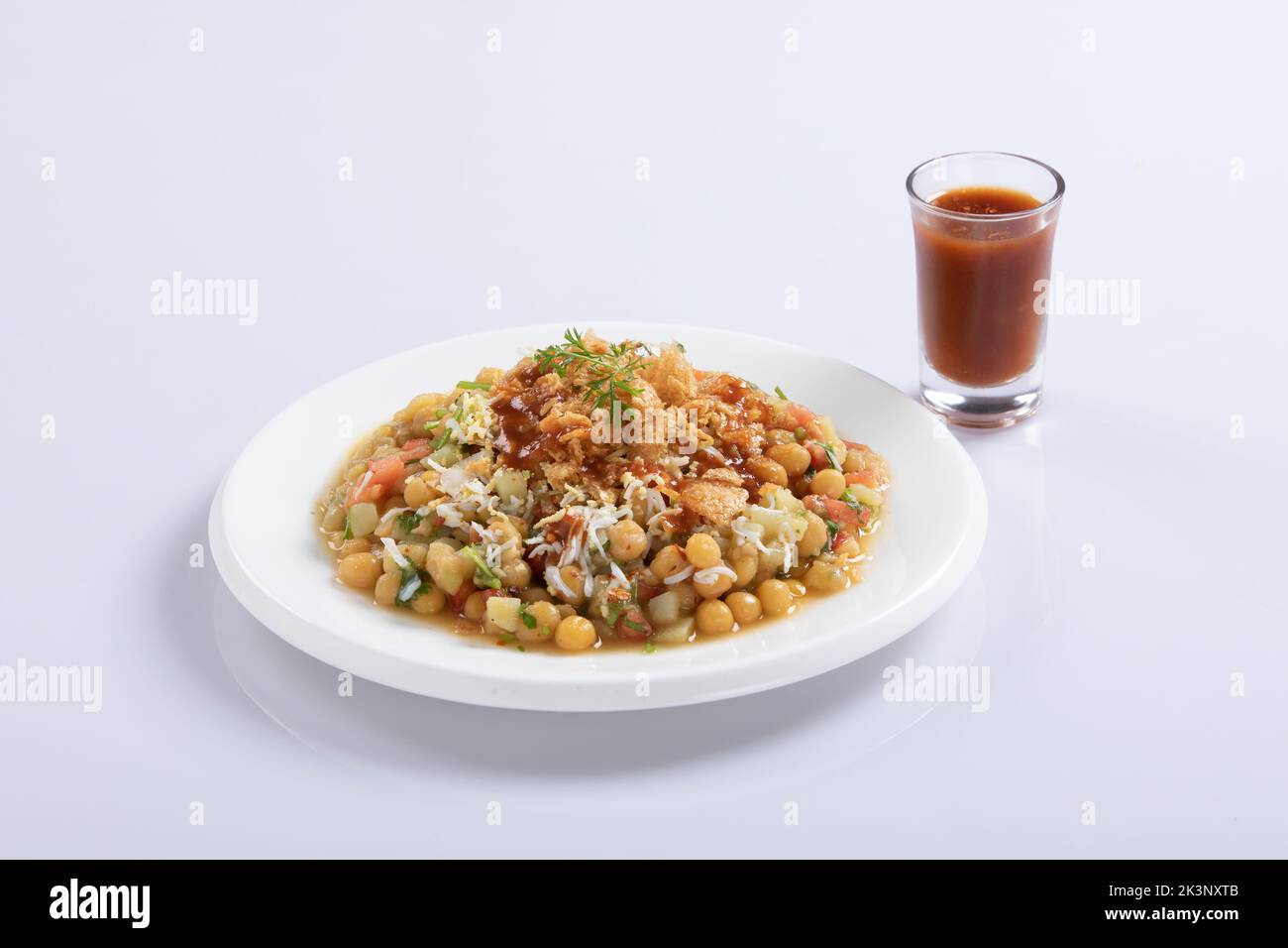 My favourite chotpoti in frame,Spicy Chana chat masala chotpoti in a ...